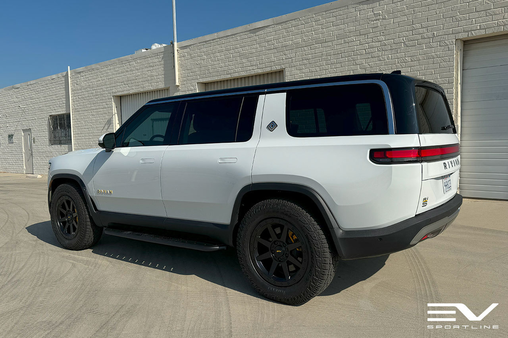 Glacier White Rivian R1S with Triple Slot Running Boards - EV Sportline ...